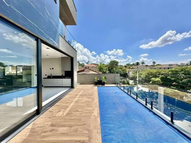 Casa / Sobrado para Venda em Cotia/SP São Paulo II 4 Quartos