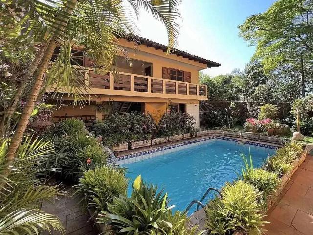 Casa / Sobrado para Venda em Cotia/SP São Paulo II 4 Quartos