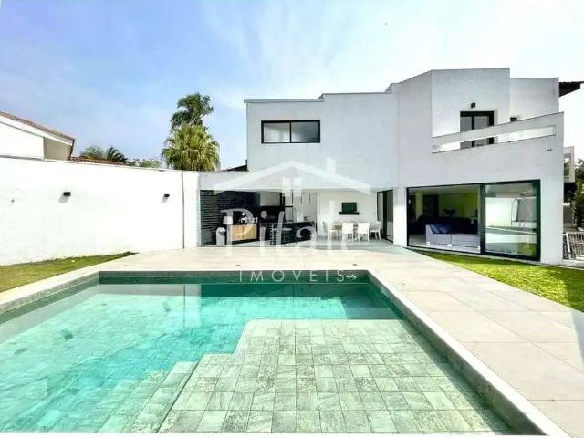 Casa / Sobrado para Venda em Cotia/SP São Paulo II 6 Quartos