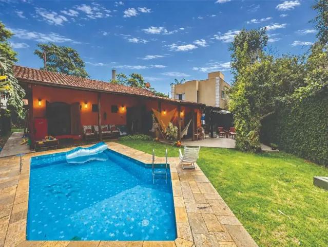 Casa / Sobrado para Venda em Cotia/SP São Paulo II 3 Quartos