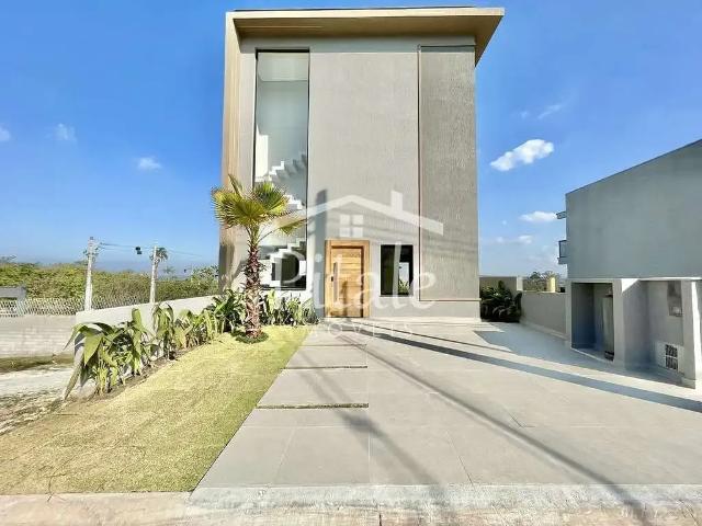 Casa / Sobrado para Venda em Cotia/SP Sítio Boa Vista 3 Quartos