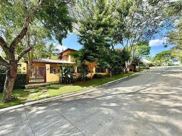 Casa / Sobrado para Venda em Cotia/SP Vila de São Fernando 4 Quartos