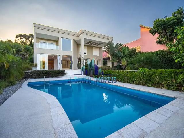 Casa / Sobrado para Venda em Cotia/SP Vila de São Fernando 4 Quartos