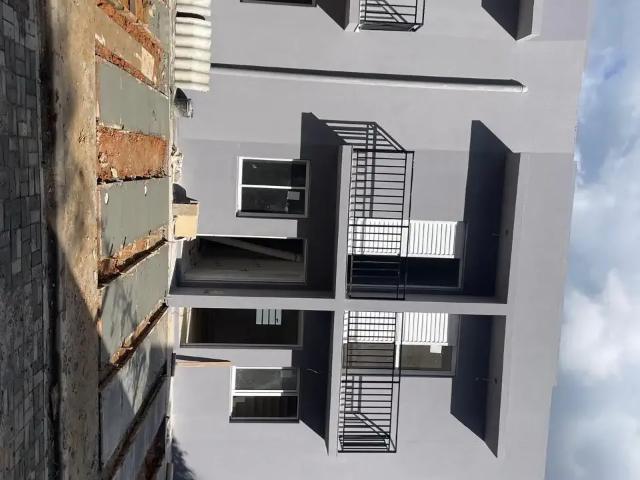 Casa / Sobrado para Venda em Cotia/SP Vila Monte Serrat 2 Quartos
