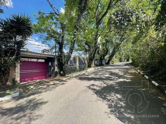 Casa / Sobrado para Venda em Cotia/SP Vila Santo Antônio 4 Quartos