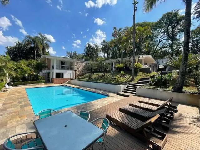 Casa / Sobrado para Venda em Cotia/SP Vila Santo Antônio 4 Quartos