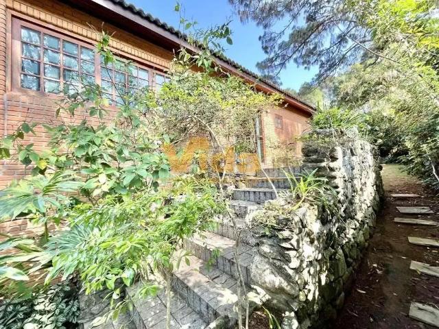Casa / Sobrado para Venda em Cotia/SP Vila Santo Antônio 5 Quartos