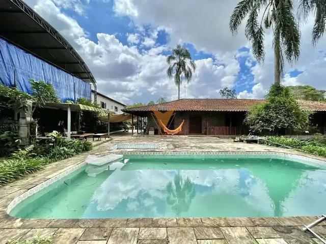 Casa / Sobrado para Venda em Cotia/SP Vila Santo Antônio 5 Quartos