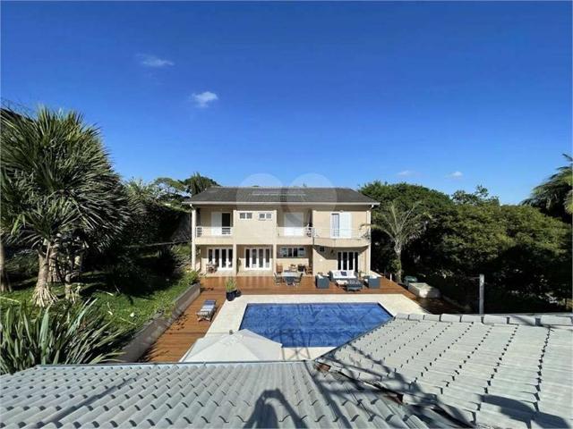 Casa / Sobrado para Venda em Cotia/SP Granja Viana 5 Quartos