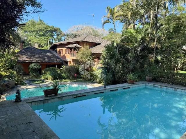 Casa / Sobrado para Venda em Cotia/SP Vila Santo Antônio 5 Quartos