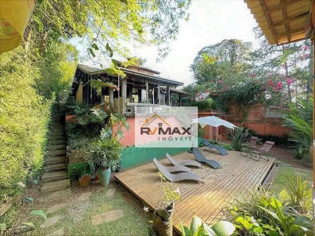 Casa / Sobrado para Venda em Cotia/SP Vila Santo Antônio 5 Quartos