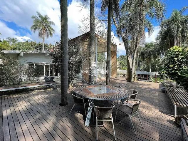 Casa / Sobrado para Venda em Cotia/SP Vila Santo Antônio 6 Quartos