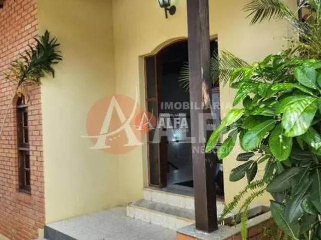 Casa / Sobrado para Venda em Cotia/SP Vila Santo Antônio do Portão 4 Quartos