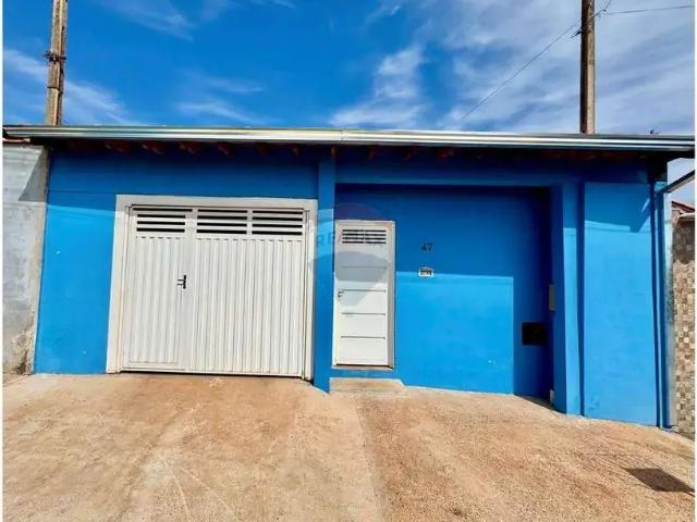 Casa / Sobrado para Venda em Cravinhos/SP Centro 2 Quartos