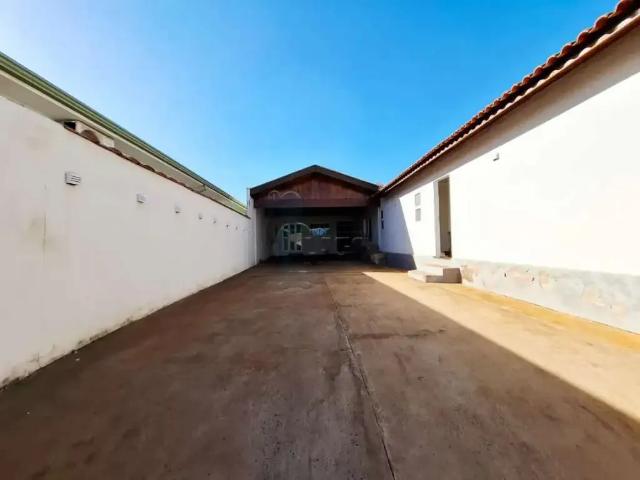 Casa / Sobrado para Venda em Cravinhos/SP Jardim Independência 3 Quartos