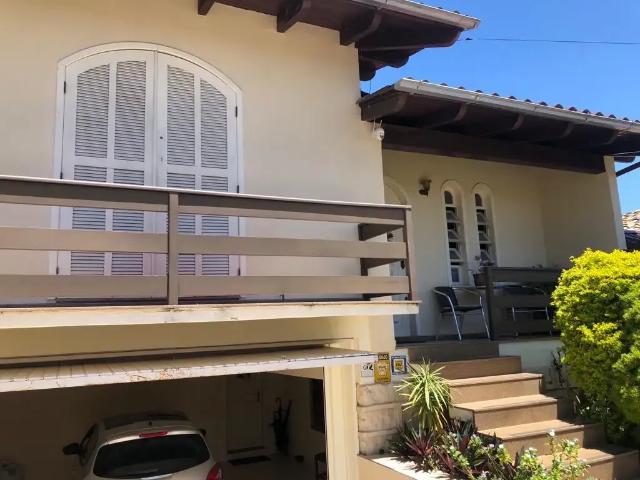 Casa / Sobrado para Venda em Criciúma/SC Michel 3 Quartos