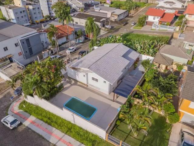 Casa / Sobrado para Venda em Criciúma/SC Mina Brasil 3 Quartos