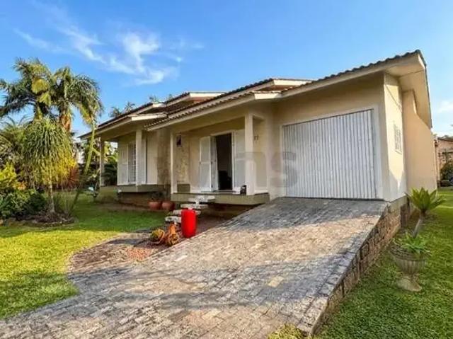 Casa / Sobrado para Venda em Criciúma/SC Laranjinha 3 Quartos