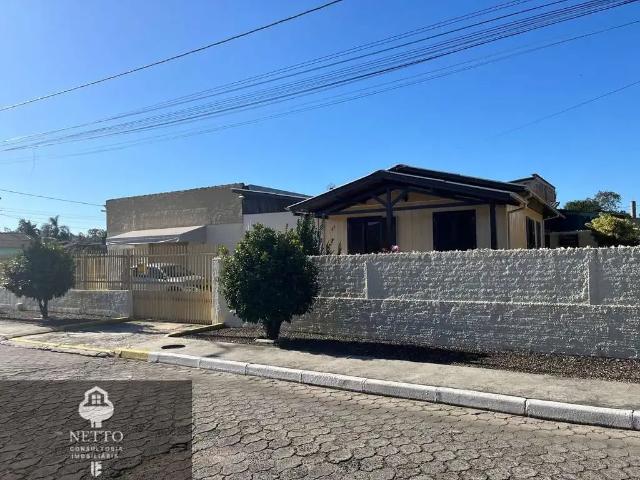 Casa / Sobrado para Venda em Criciúma/SC Pinheirinho 2 Quartos