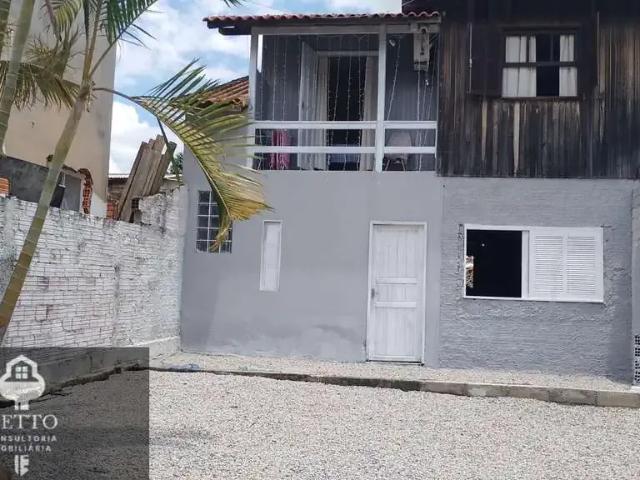 Casa / Sobrado para Venda em Criciúma/SC São Sebastião 4 Quartos