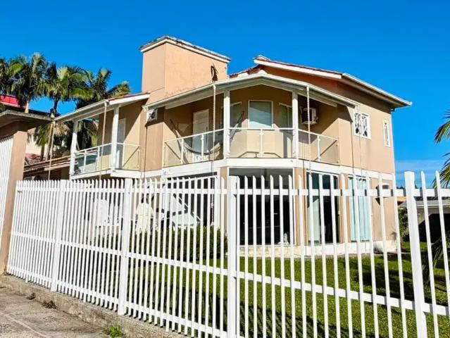 Casa / Sobrado para Venda em Criciúma/SC Santo Antônio 3 Quartos