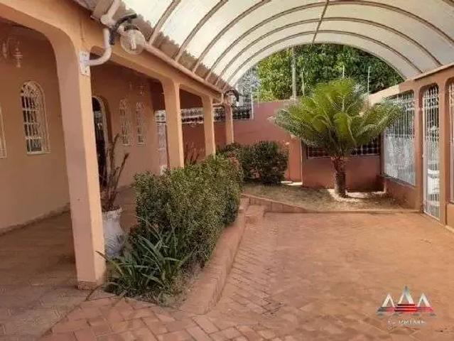 Casa / Sobrado para Venda em Cuiabá/MT Verdão 4 Quartos