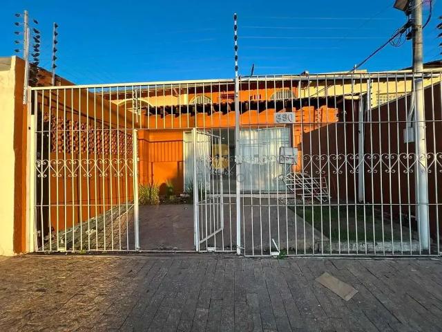 Casa / Sobrado para Venda em Cuiabá/MT Alvorada 3 Quartos