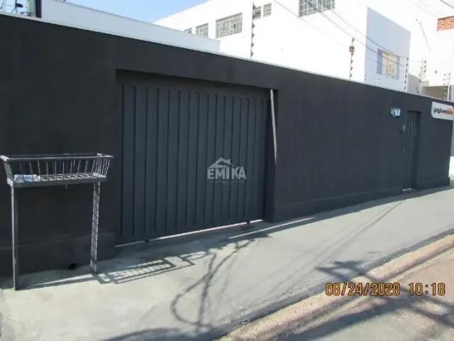 Casa / Sobrado para Venda em Cuiabá/MT Araés 3 Quartos
