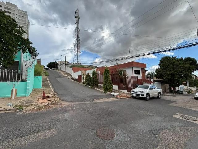 Casa / Sobrado para Venda em Cuiabá/MT Areão 3 Quartos