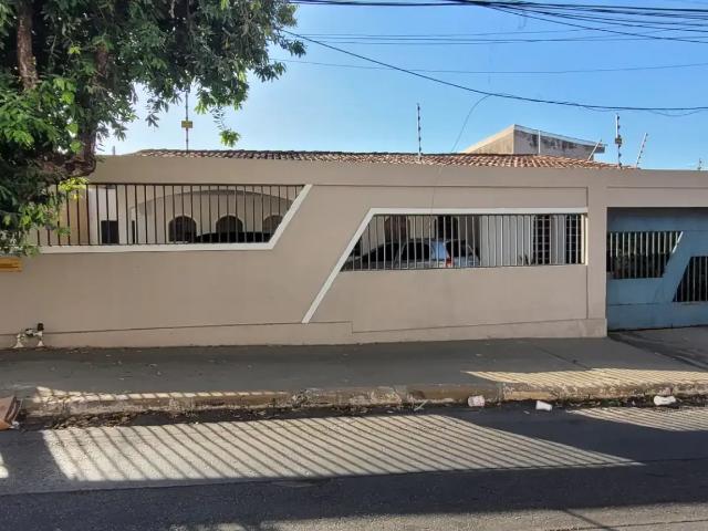 Casa / Sobrado para Venda em Cuiabá/MT Boa Esperança 3 Quartos