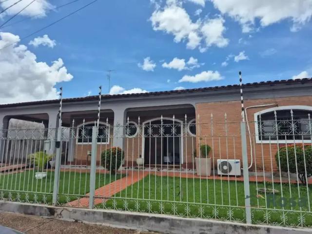 Casa / Sobrado para Venda em Cuiabá/MT Boa Esperança 7 Quartos