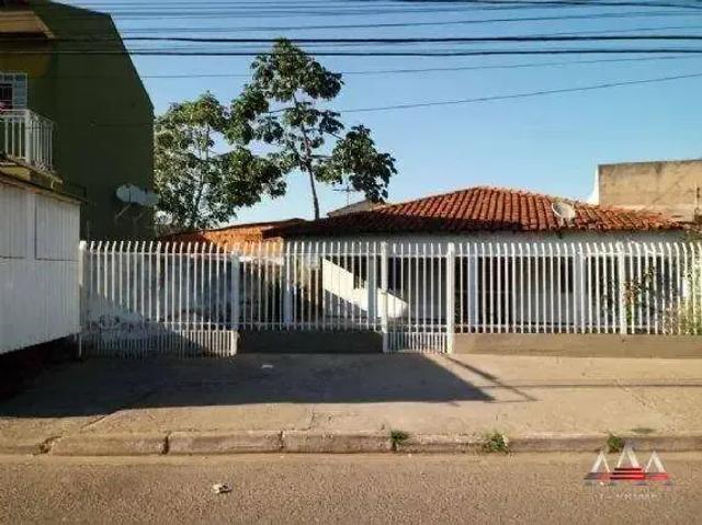 Casa / Sobrado para Venda em Cuiabá/MT Campo Velho 3 Quartos
