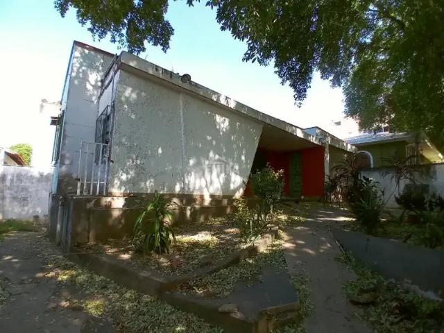 Casa / Sobrado para Venda em Cuiabá/MT Centro 3 Quartos