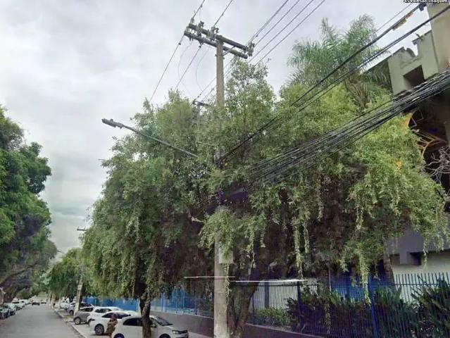 Casa / Sobrado para Venda em Cuiabá/MT Centro Sul 4 Quartos