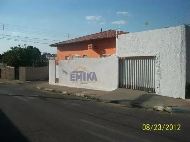 Casa / Sobrado para Venda em Cuiabá/MT Centro Sul 4 Quartos