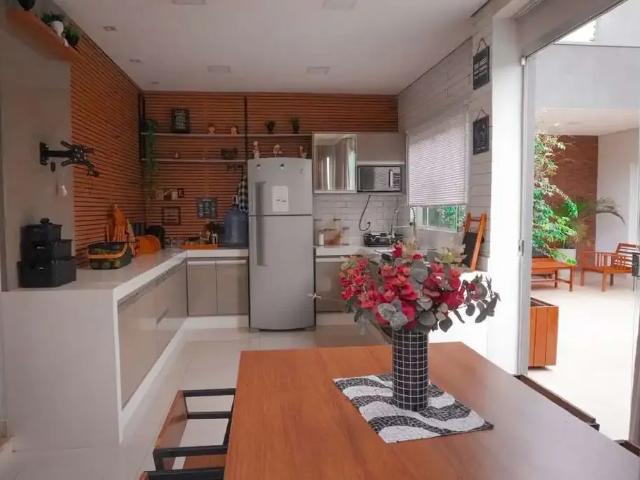 Casa / Sobrado para Venda em Cuiabá/MT Cidade Alta 3 Quartos