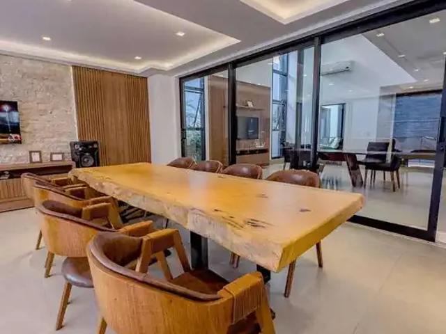 Casa / Sobrado para Venda em Cuiabá/MT Condomínio Belvedere 4 Quartos