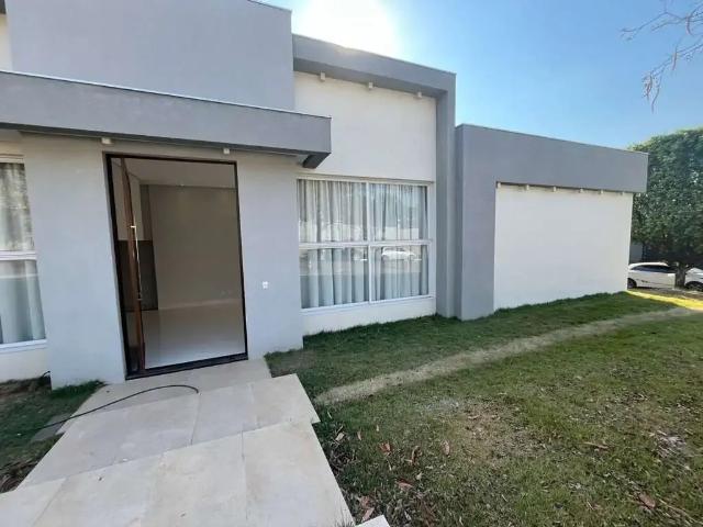 Casa / Sobrado para Venda em Cuiabá/MT Condomínio Belvedere 3 Quartos