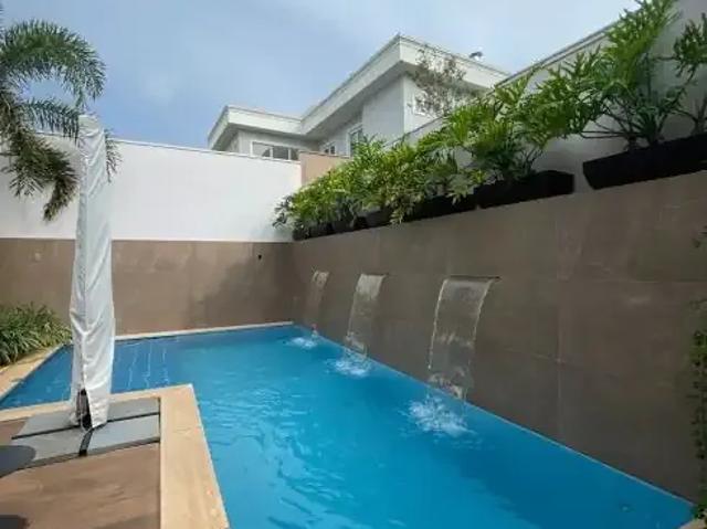 Casa / Sobrado para Venda em Cuiabá/MT Condomínio Residencial Vila Jardim 4 Quartos