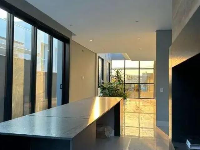 Casa / Sobrado para Venda em Cuiabá/MT Condomínio Villa Jardim 3 Quartos