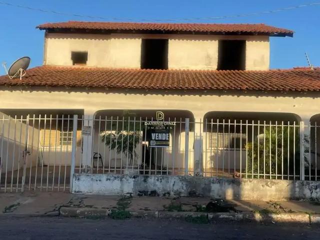 Casa / Sobrado para Venda em Cuiabá/MT Coophema 4 Quartos