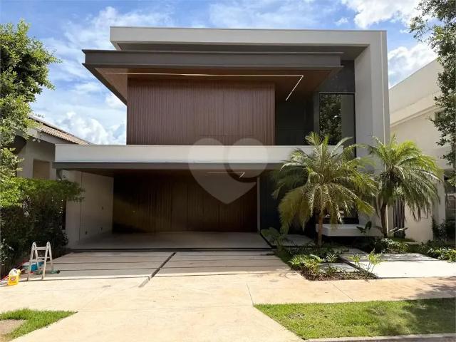 Casa / Sobrado para Venda em Cuiabá/MT Coophema 5 Quartos