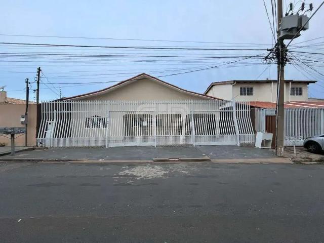 Casa / Sobrado para Venda em Cuiabá/MT CPA II 3 Quartos
