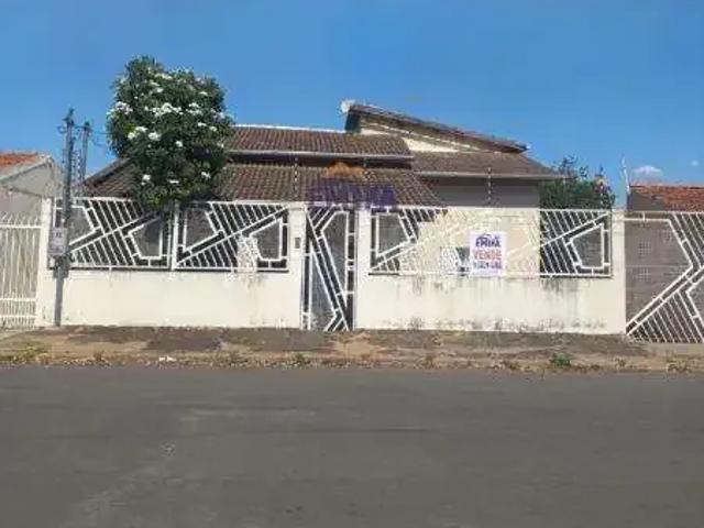 Casa / Sobrado para Venda em Cuiabá/MT CPA II 3 Quartos