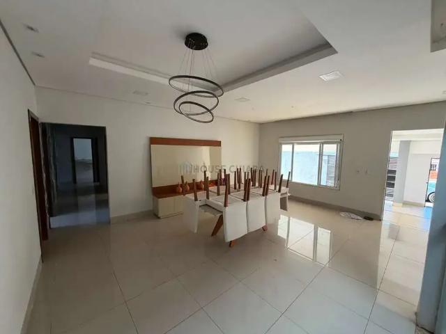 Casa / Sobrado para Venda em Cuiabá/MT CPA II 3 Quartos