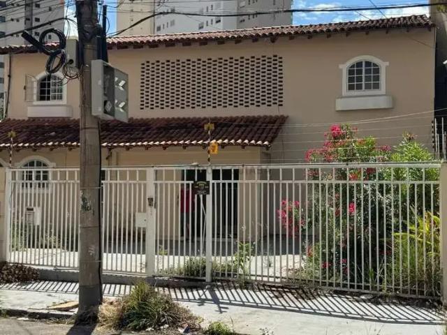 Casa / Sobrado para Venda em Cuiabá/MT Duque de Caxias I 4 Quartos