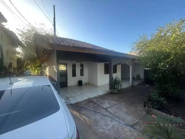 Casa / Sobrado para Venda em Cuiabá/MT Goiabeiras 2 Quartos