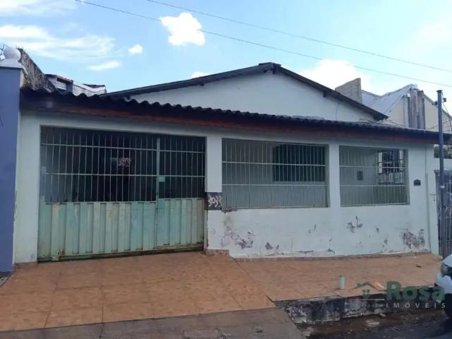 Casa / Sobrado para Venda em Cuiabá/MT Goiabeiras 4 Quartos