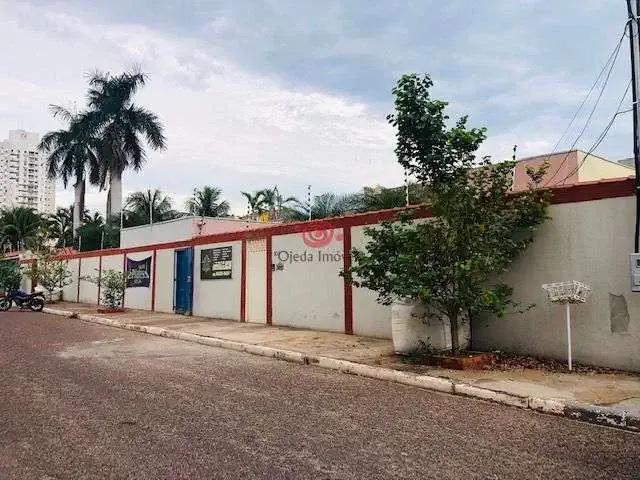 Casa / Sobrado para Venda em Cuiabá/MT Jardim Califórnia 4 Quartos