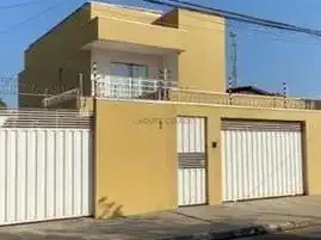 Casa / Sobrado para Venda em Cuiabá/MT Jardim Califórnia 4 Quartos